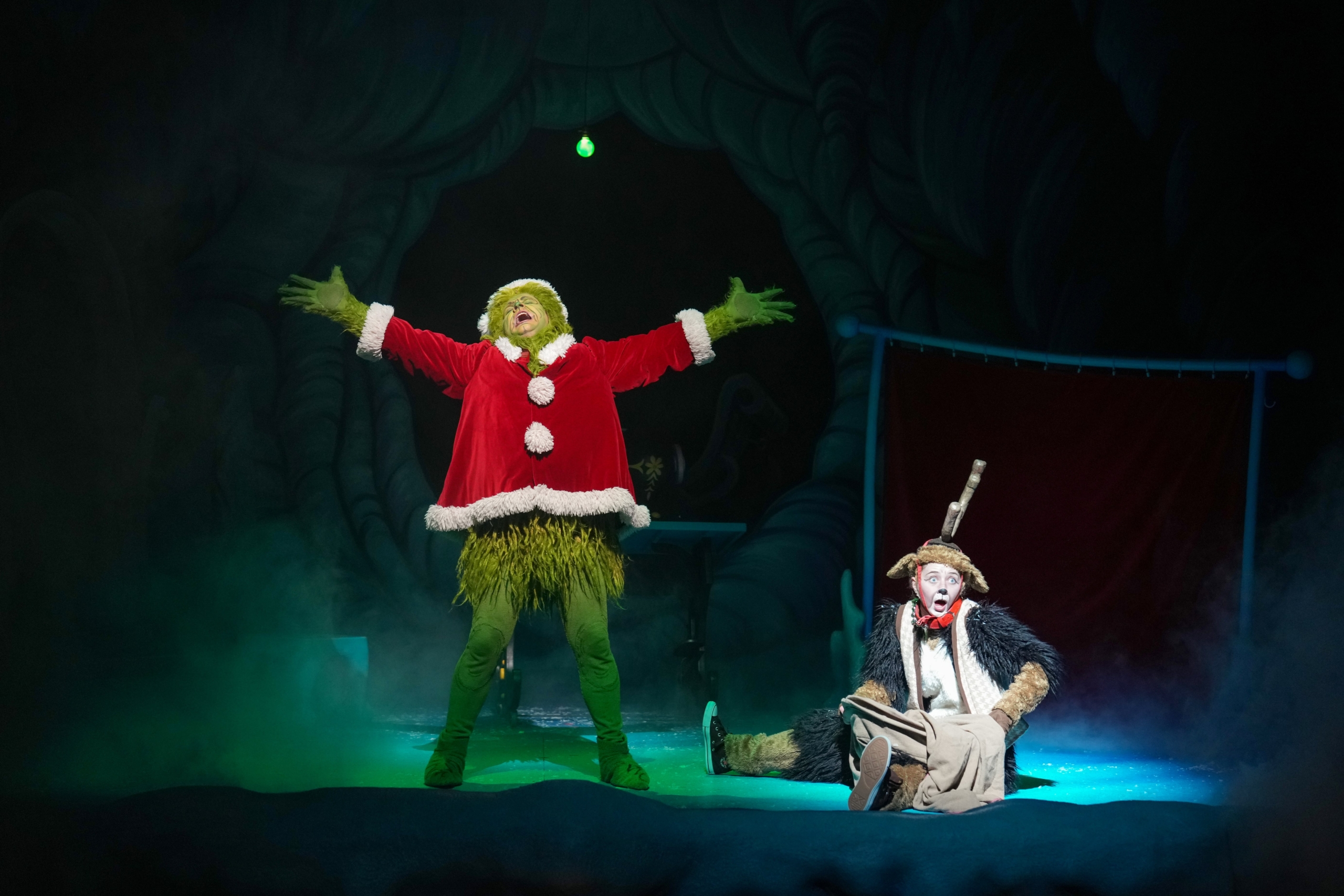 REVIEW: How the Grinch Stole Christmas! - PhenoMNal twin cities